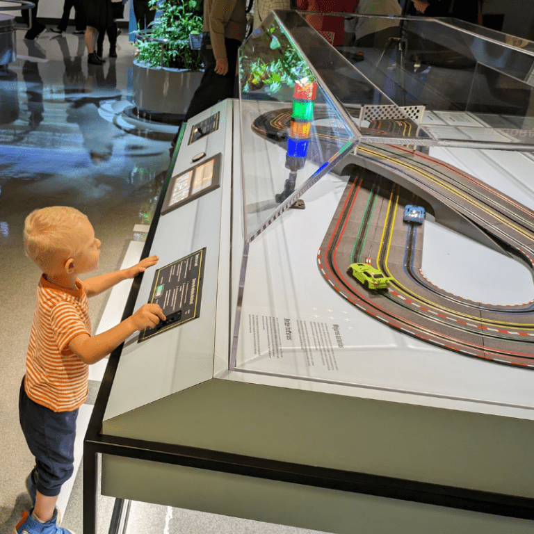 Energy Exhibit - DISCOVERY Kids LV